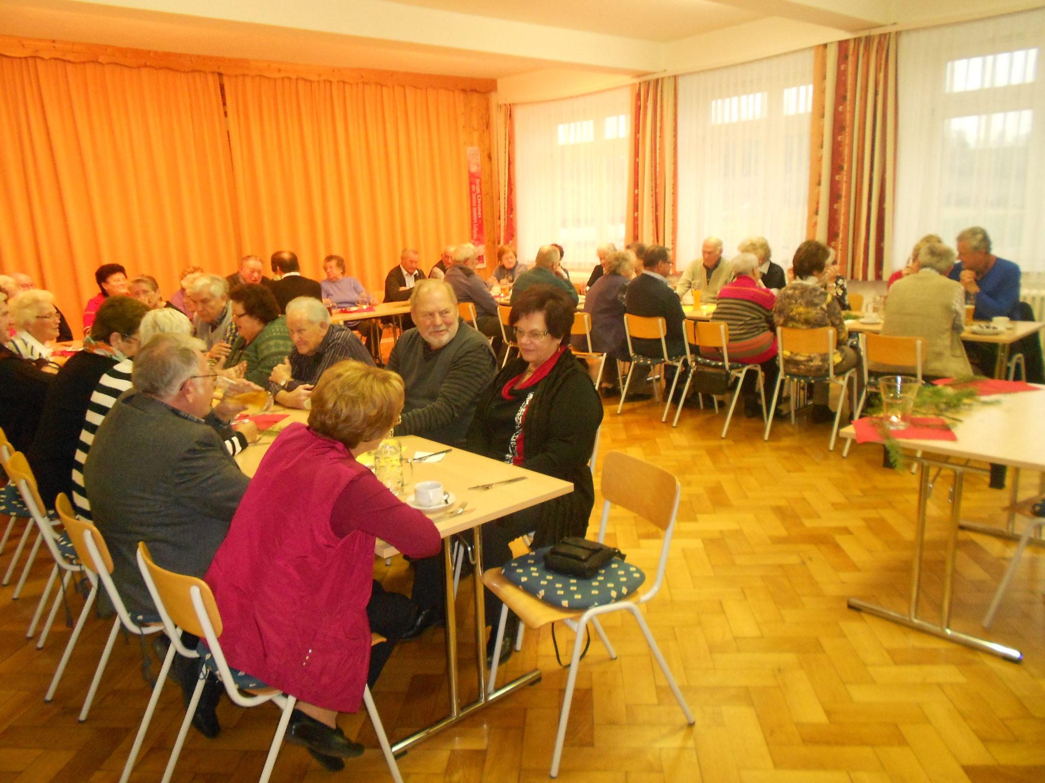 KLJB Lengthal gestaltete Seniorennachmittag • Pfarrei Ottering